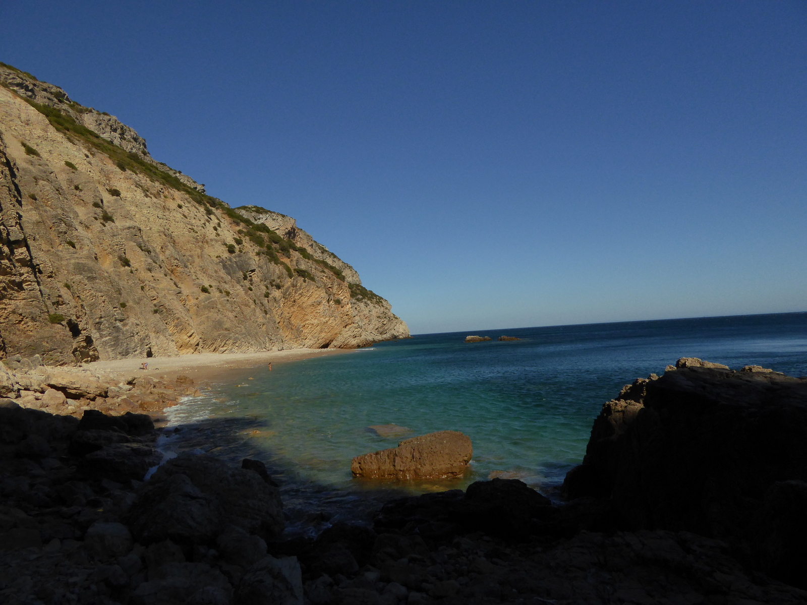 À descoberta das praias da Cova da Mijona e do Penedo - GreenTrekker.pt