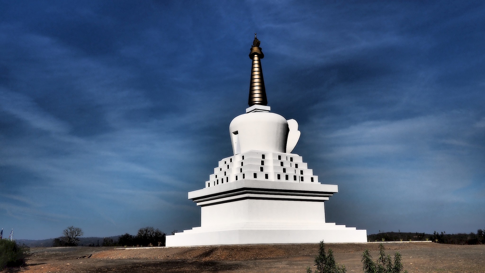 Visita ao Templo Budista Stupa Tashi Gomang - GreenTrekker.pt